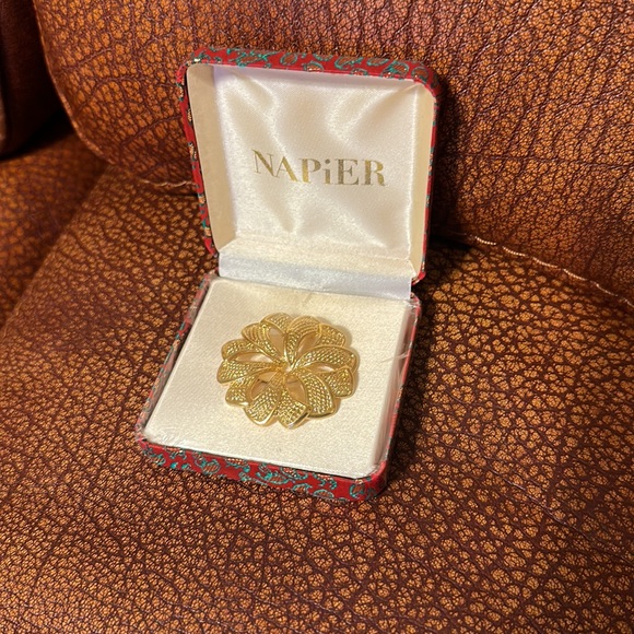 Napier | Jewelry | New Napier Womens Beautiful Gold Color Brooch | Poshmark